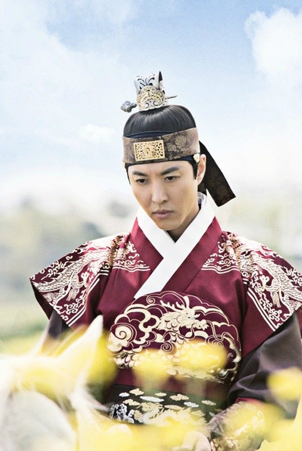 Thwarted kisses and rom-com hijinks in Seven Day Queen » Dramabeans ...