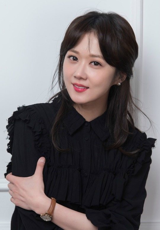 Jang Nara up to play snooty blind heroine in Dog, Witch, and Me ...