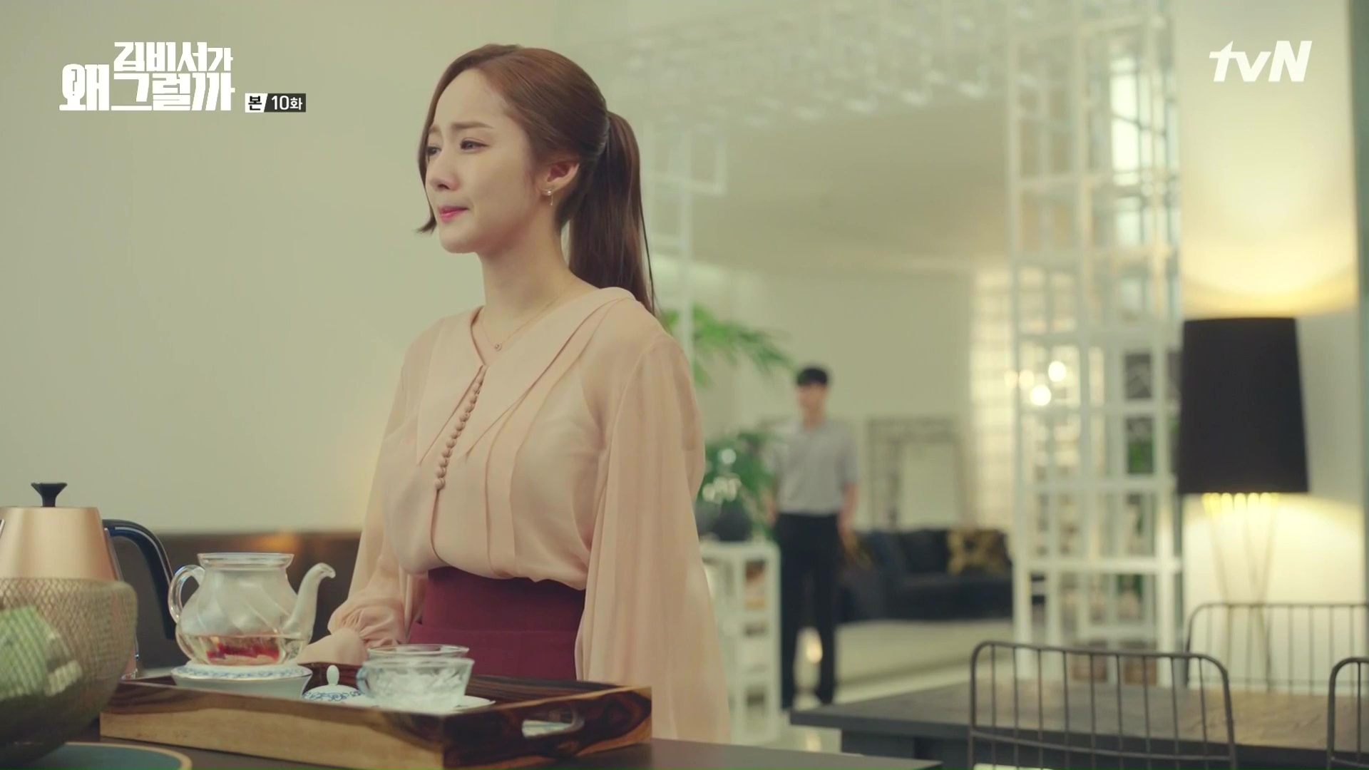 What's Wrong With Secretary Kim: Episode 10 » Dramabeans Korean drama ...