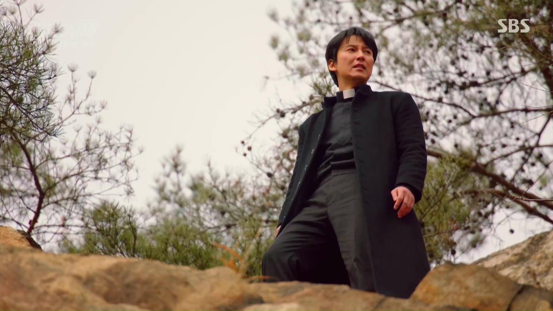The Fiery Priest: Episodes 3-4 » Dramabeans Korean drama recaps