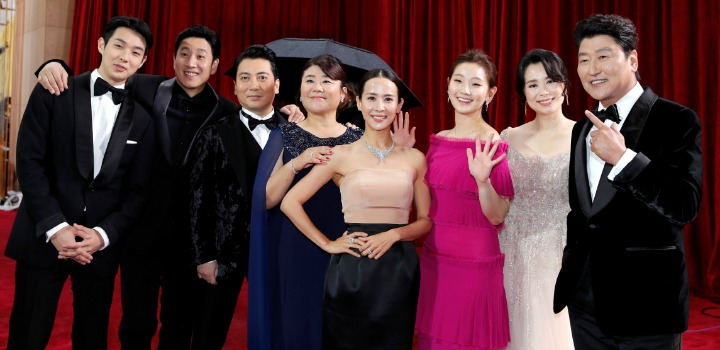 Bong Joon-ho makes history with Parasite (again) at the Oscars ...