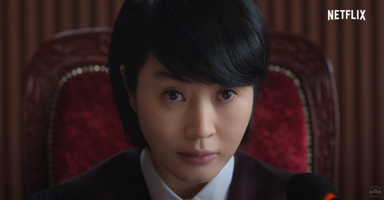 Judge Kim Hye-soo commands the courtroom in Netflix's Juvenile Justice ...