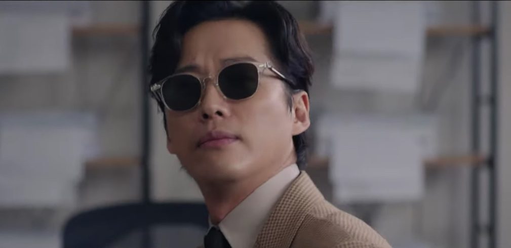 Interning for a crazy One Dollar Lawyer in new teaser
