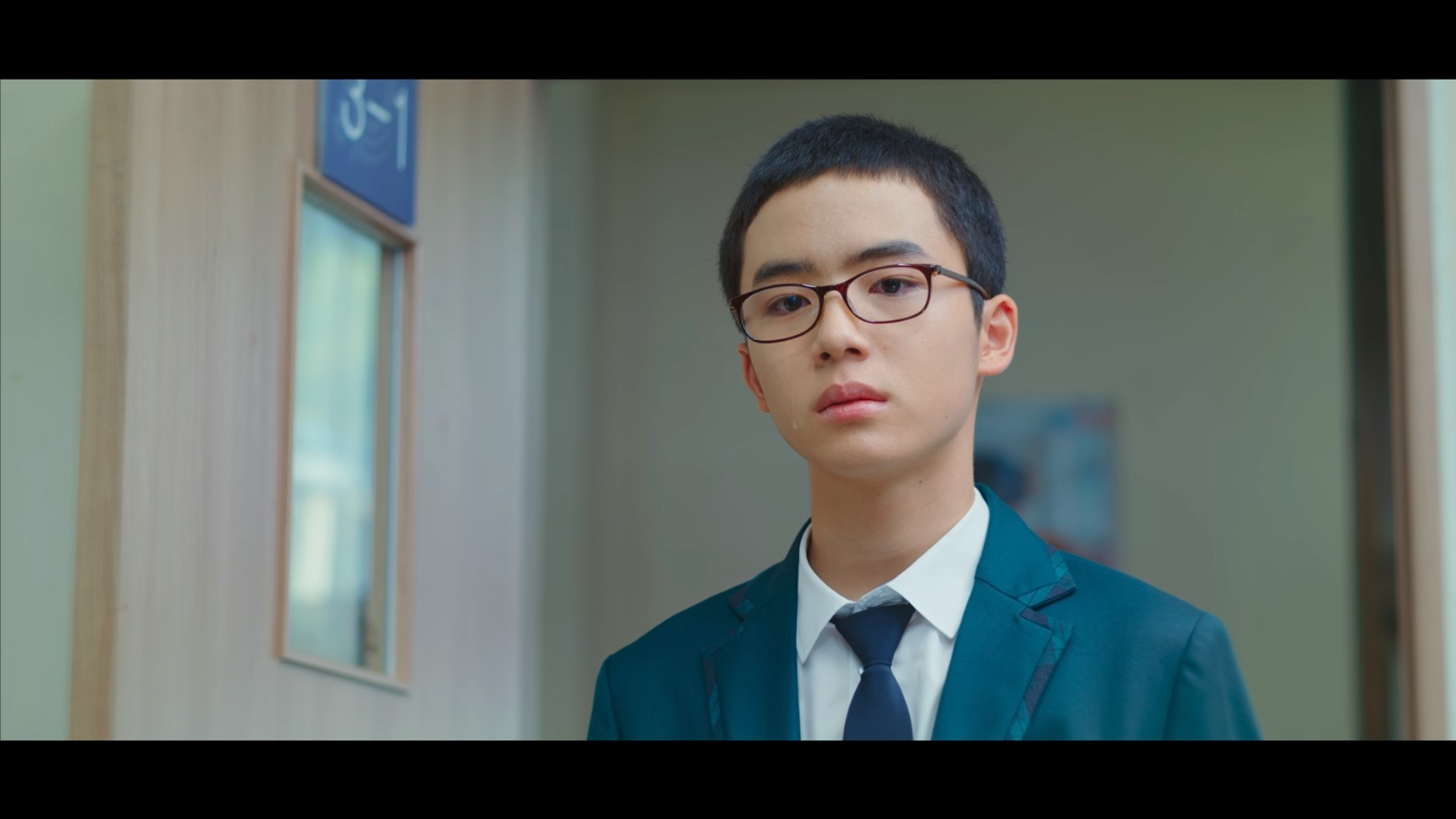 Castaway Diva: Episodes 1-2 » Dramabeans Korean drama recaps