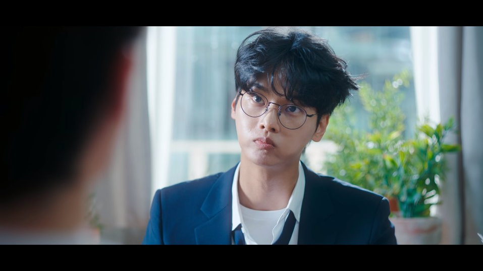 Castaway Diva: Episodes 1-2 » Dramabeans Korean drama recaps