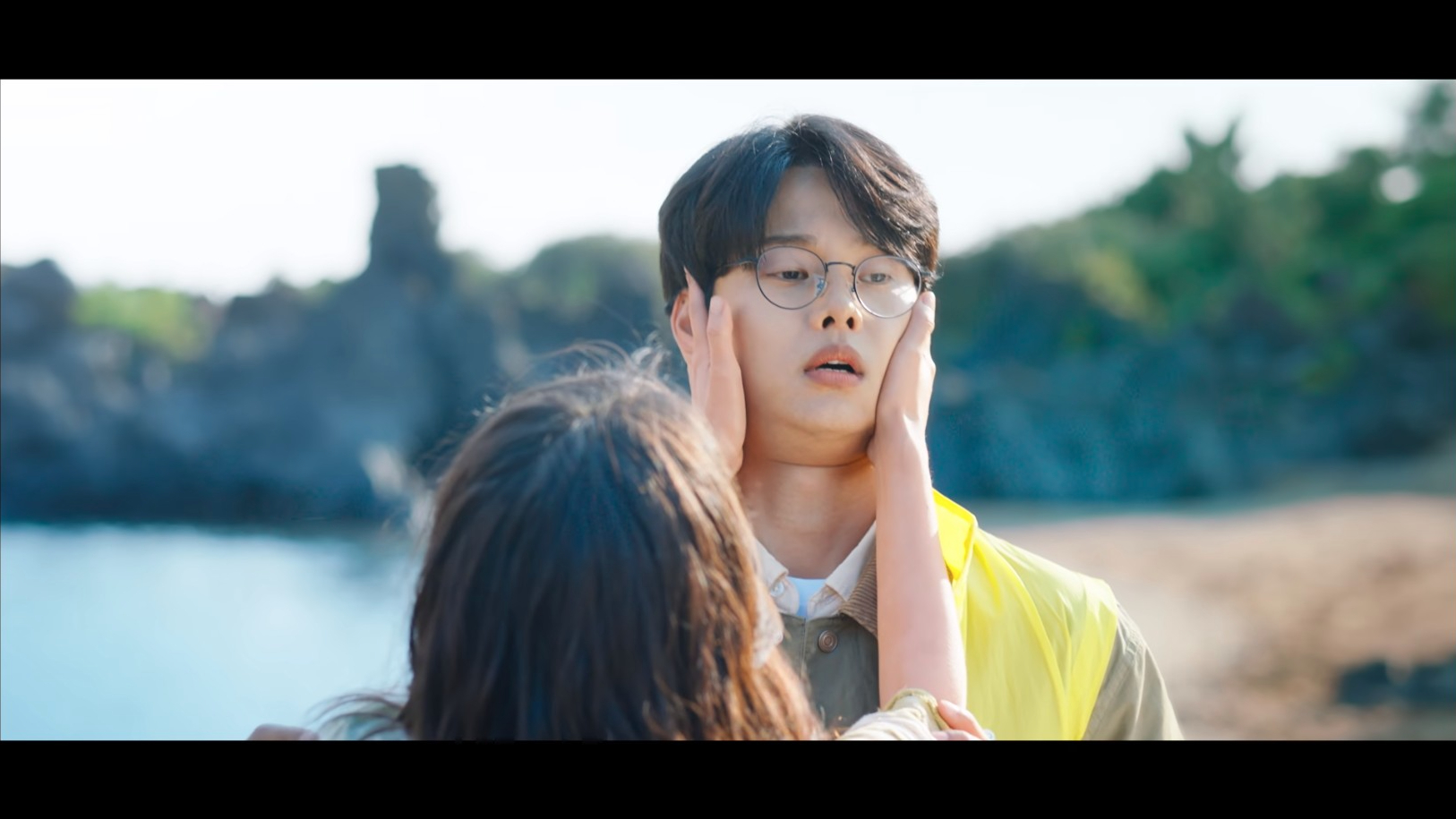 Castaway Diva: Episodes 1-2 » Dramabeans Korean drama recaps