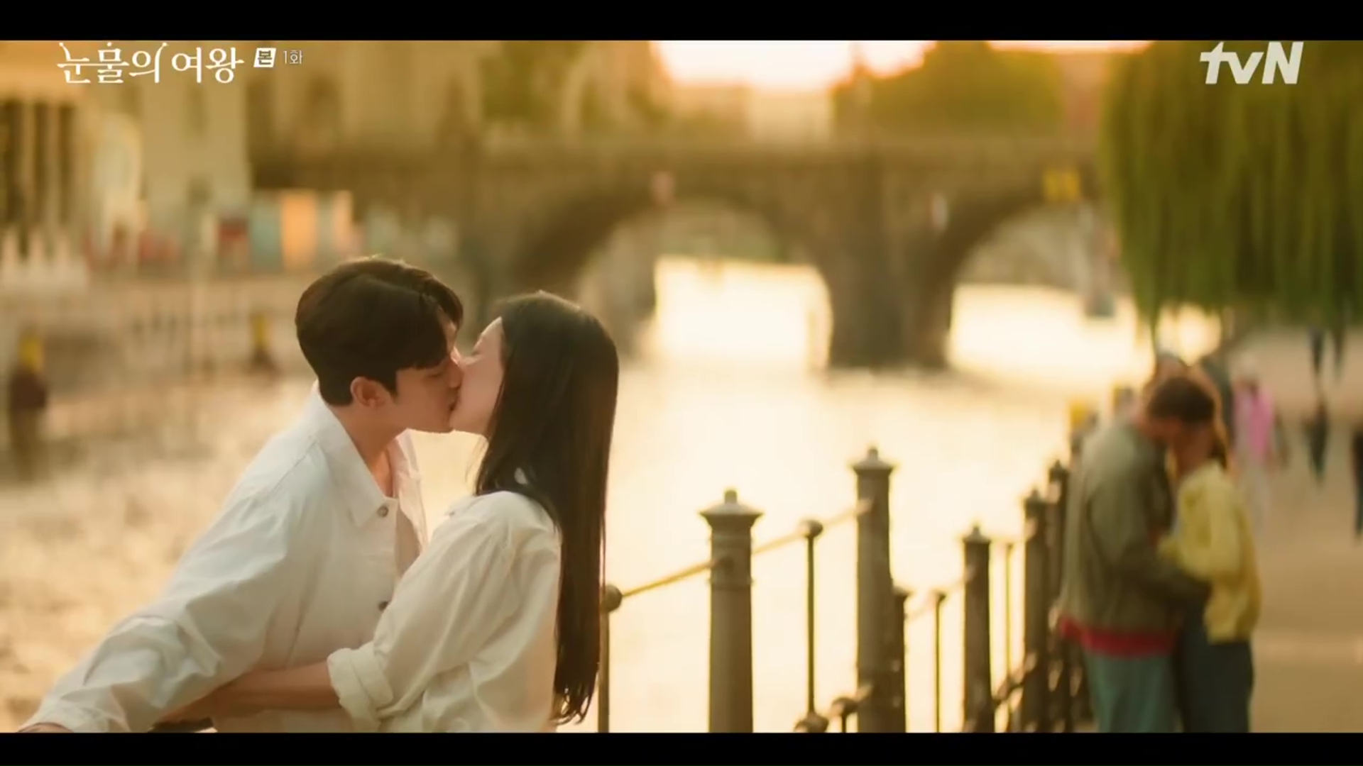 Queen of Tears: Episodes 1-2 » Dramabeans Korean drama recaps