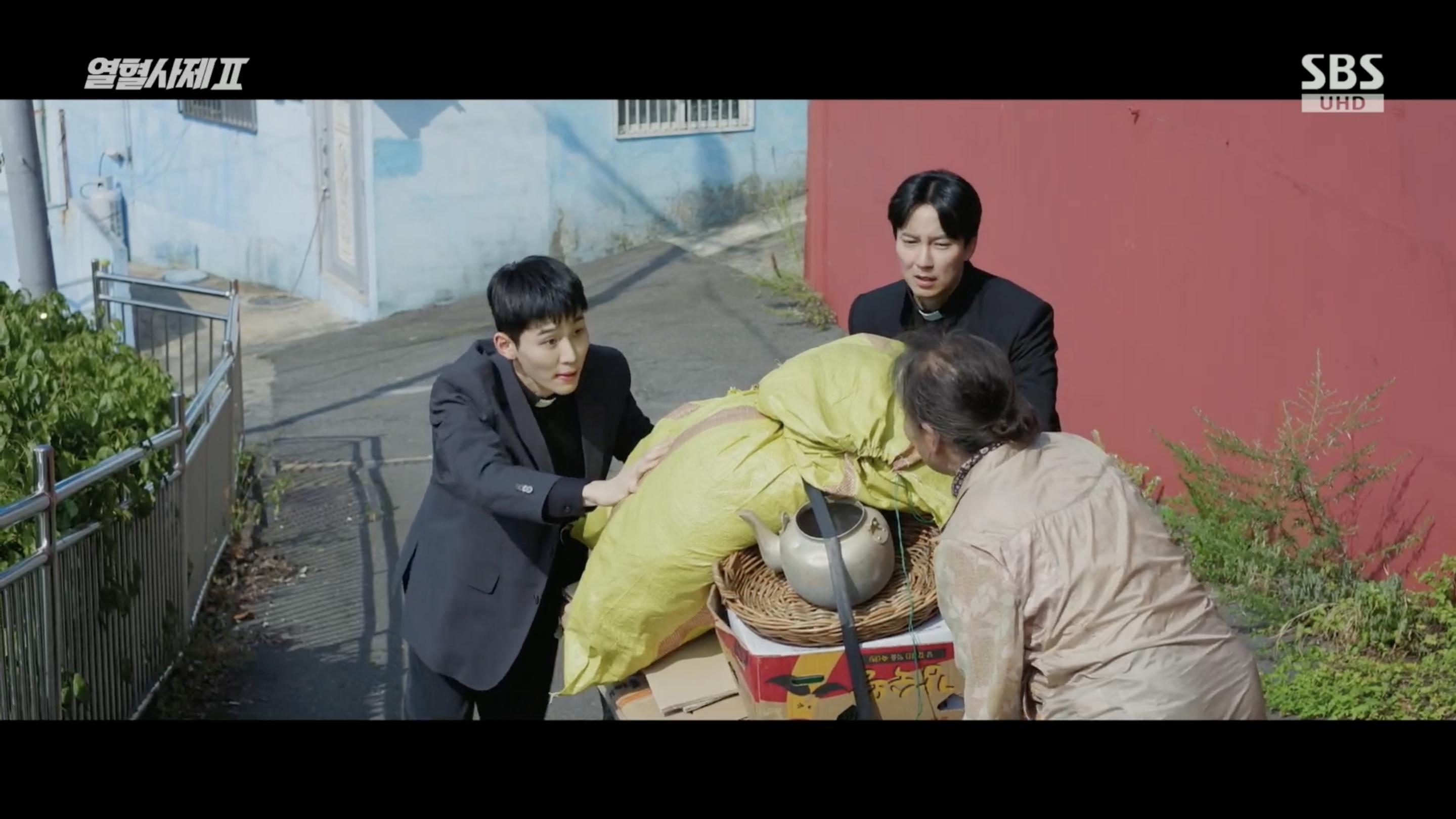 The Fiery Priest 2: Episodes 3-4 » Dramabeans Kdrama recaps